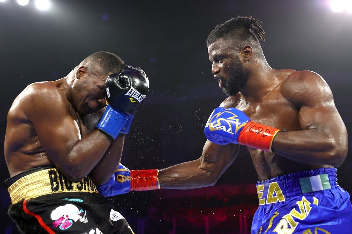 Max Boxing - News - Efe Ajaba edges Stephan Shaw in sluggish ...